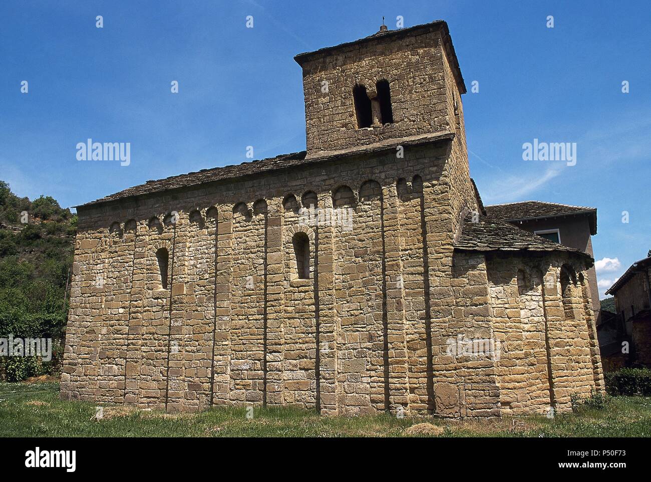 ARTE ROMANICO. ESPAÑA. IGLESIA DE SAN CAPRASIO. Construida a principios ...