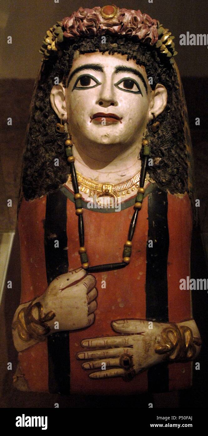 Mummy mask hi-res stock photography and images - Alamy