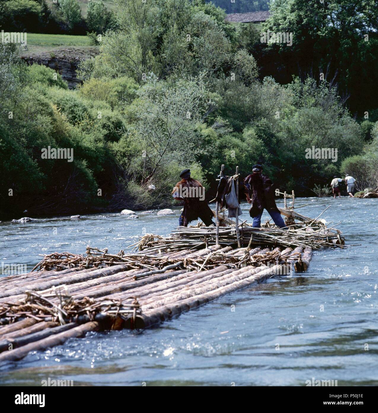 Timber raft spain hi-res stock photography and images - Alamy