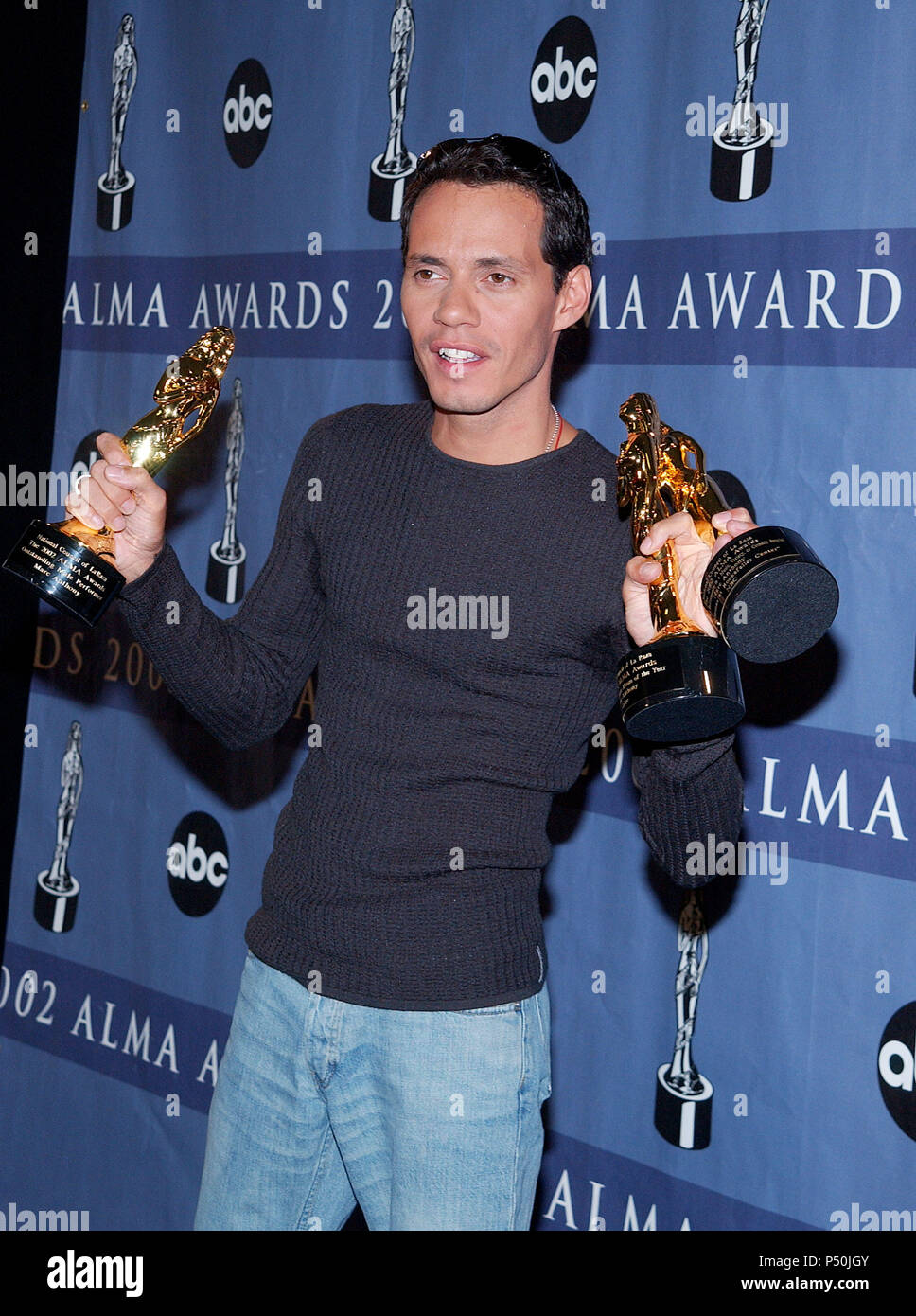 Marc Anthony received 3 outstanding Awards at The Alma Awards -American ...