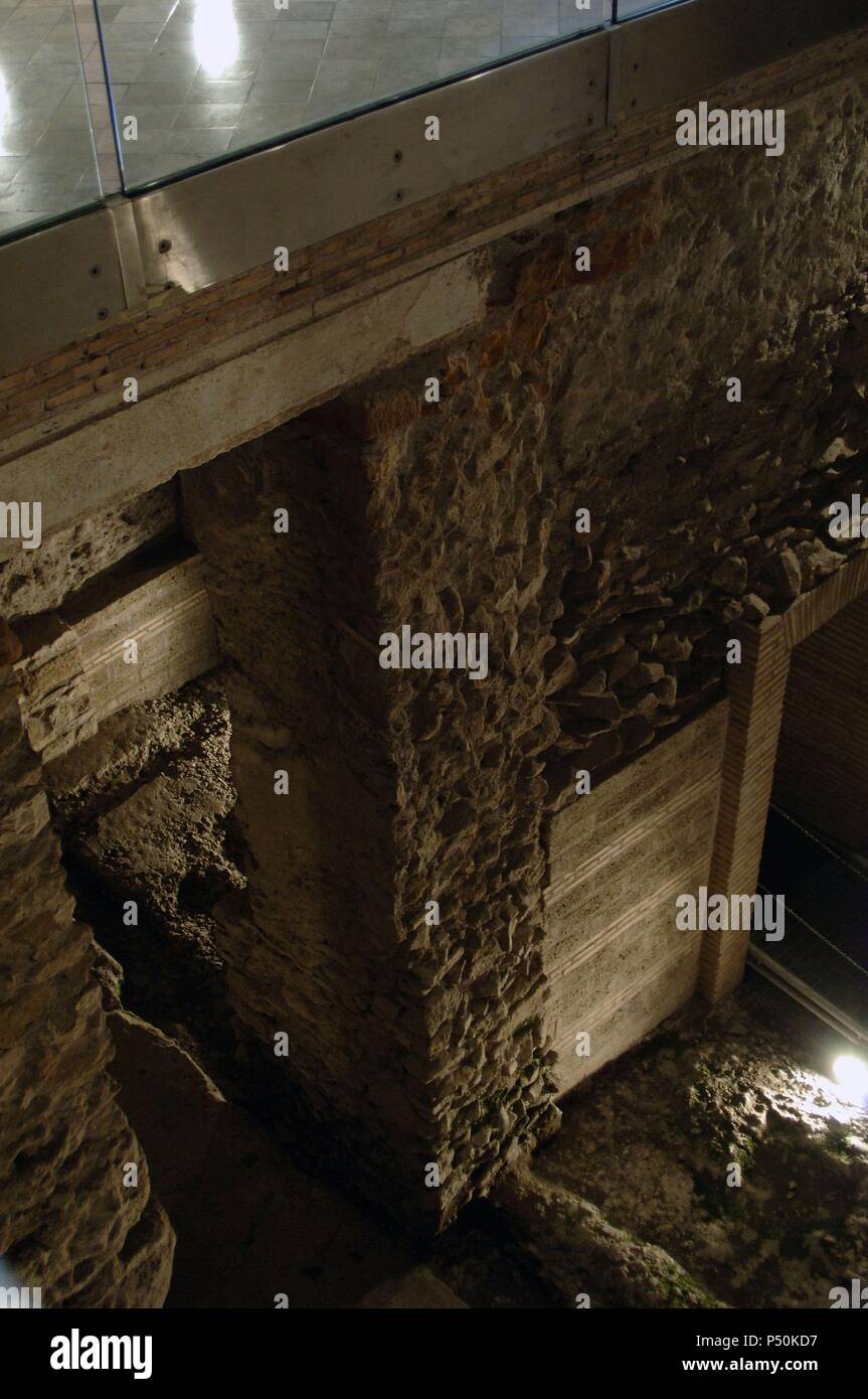 Italy. Rome. Crypta Balbi (National Roman Museum). Interior Stock Photo ...