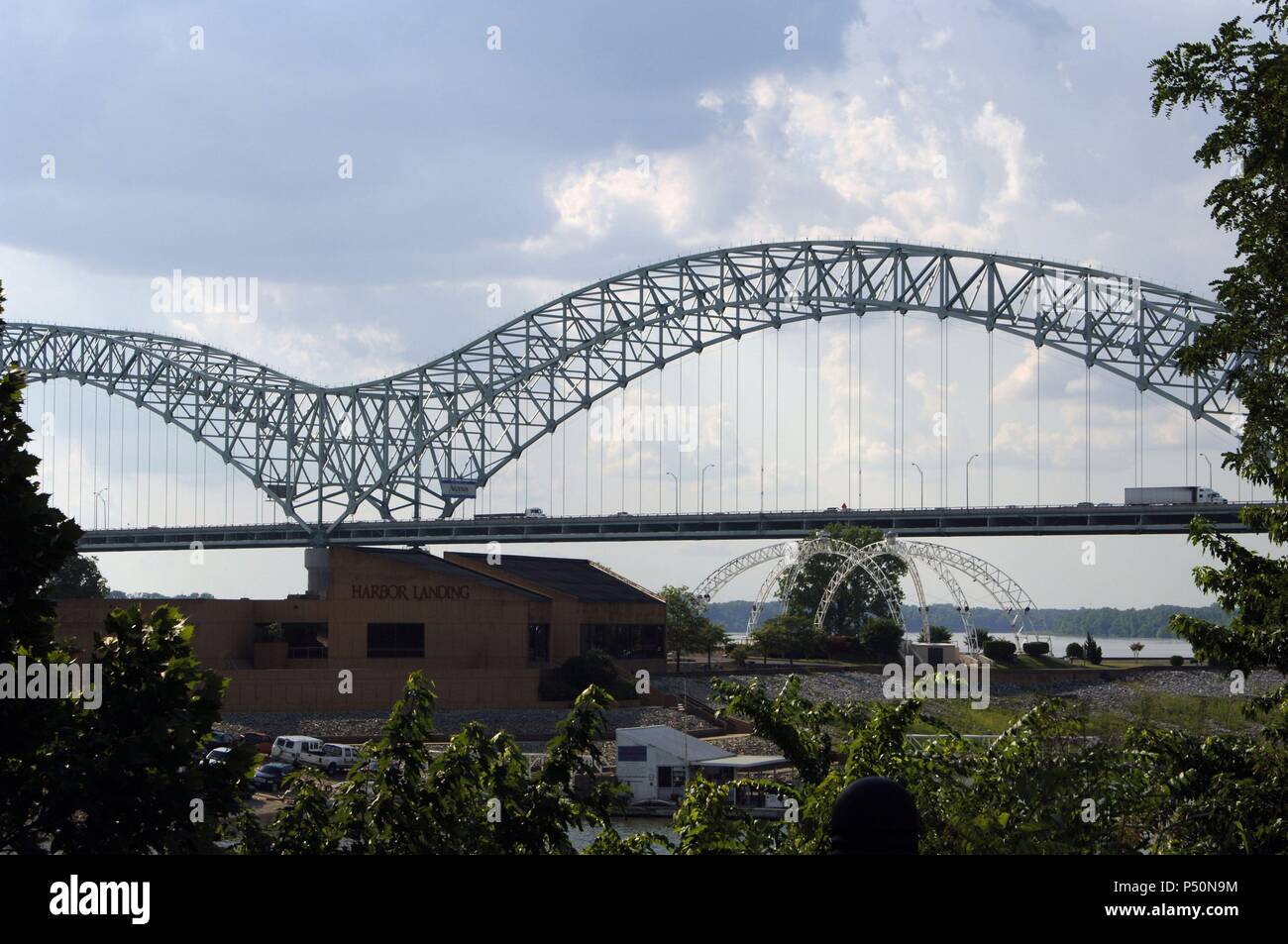 The Hernando de Soto Bridge is a through arch bridge carrying ...