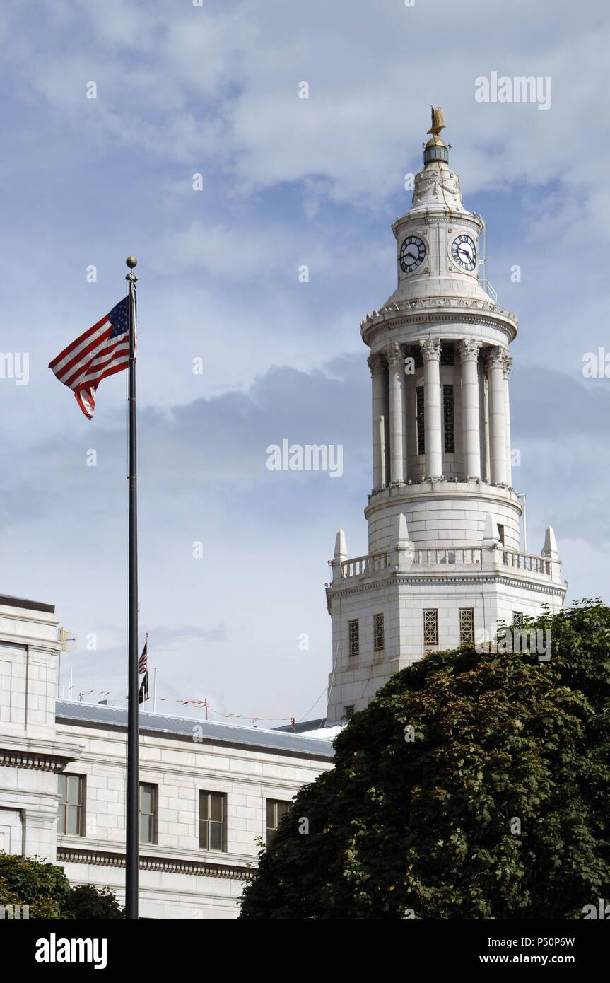 AYUNTAMIENTO DE DENVER. Vista parcial del exterior. Estado de Colorado ...