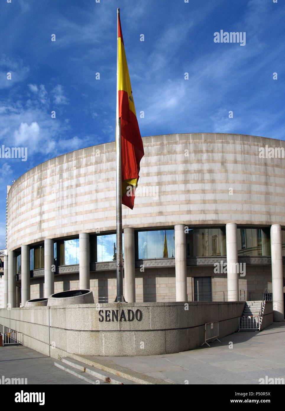 PALACIO DEL SENADO. Detalle de la nueva zona ampliada. Madrid. España ...
