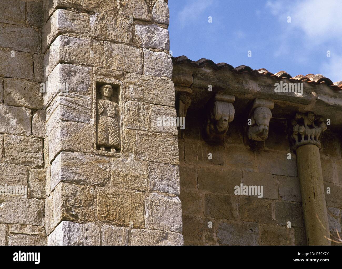 ARTE ROMANICO. ESPAÑA. COLEGIATA DE SAN PEDRO. Templo fechado en 1129 ...
