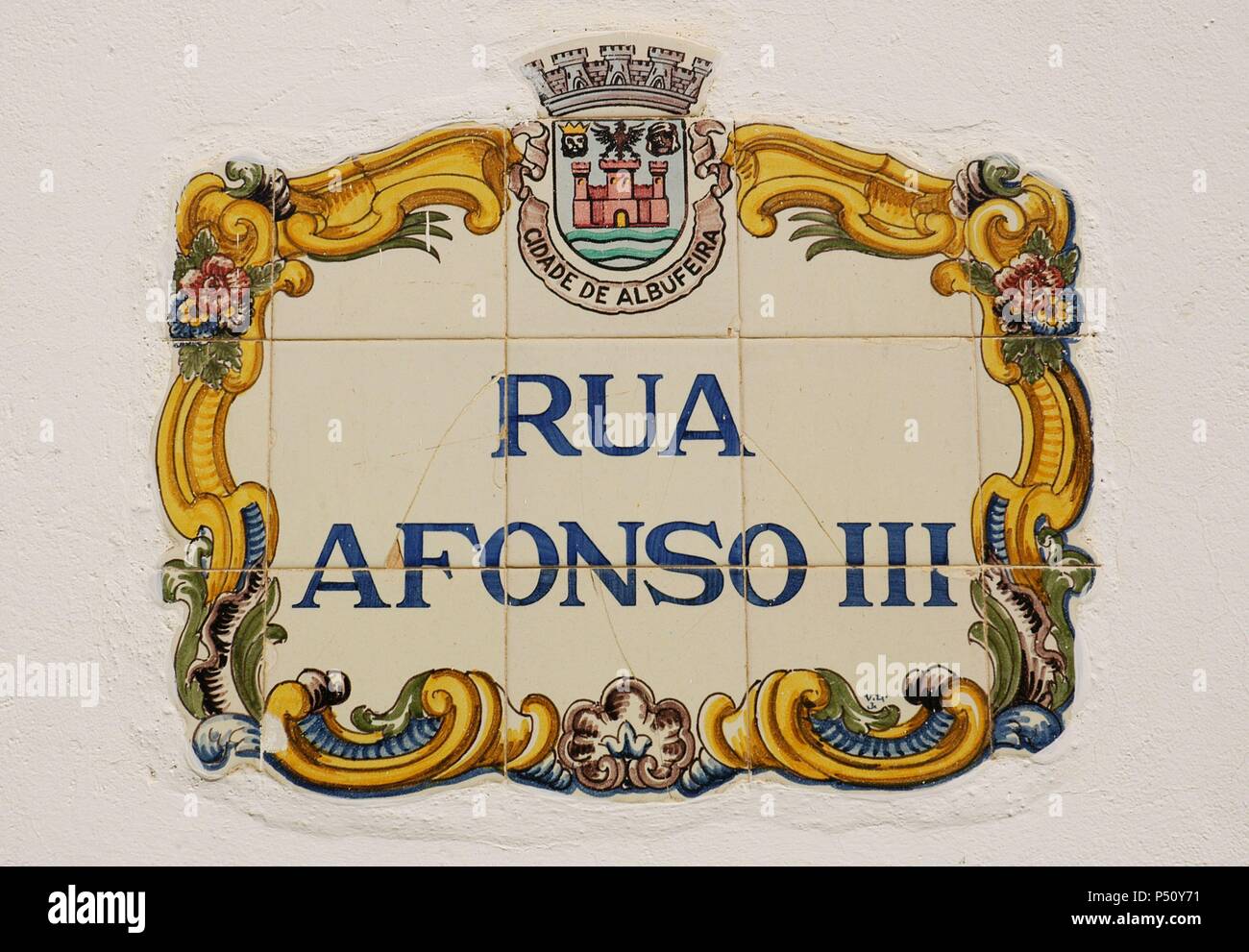 Portuguese shield hi-res stock photography and images - Alamy