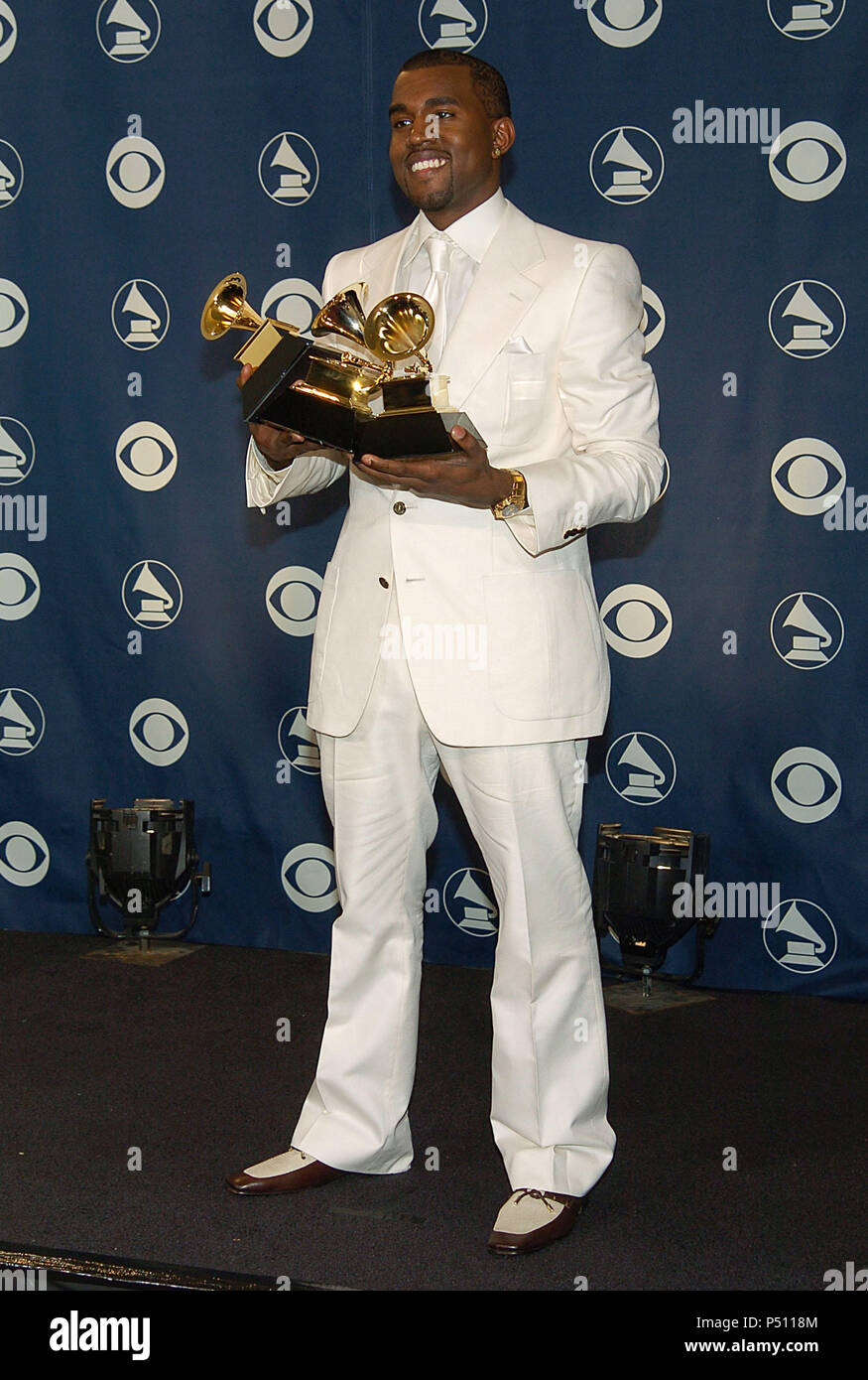 Kanye west 2006 grammys hi-res stock photography and images - Alamy