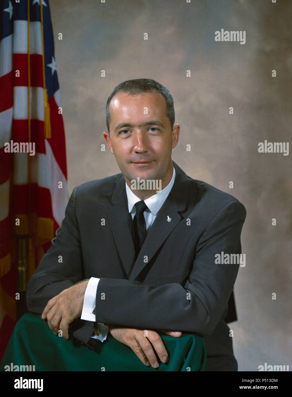Astronaut james mcdivitt hi-res stock photography and images - Alamy
