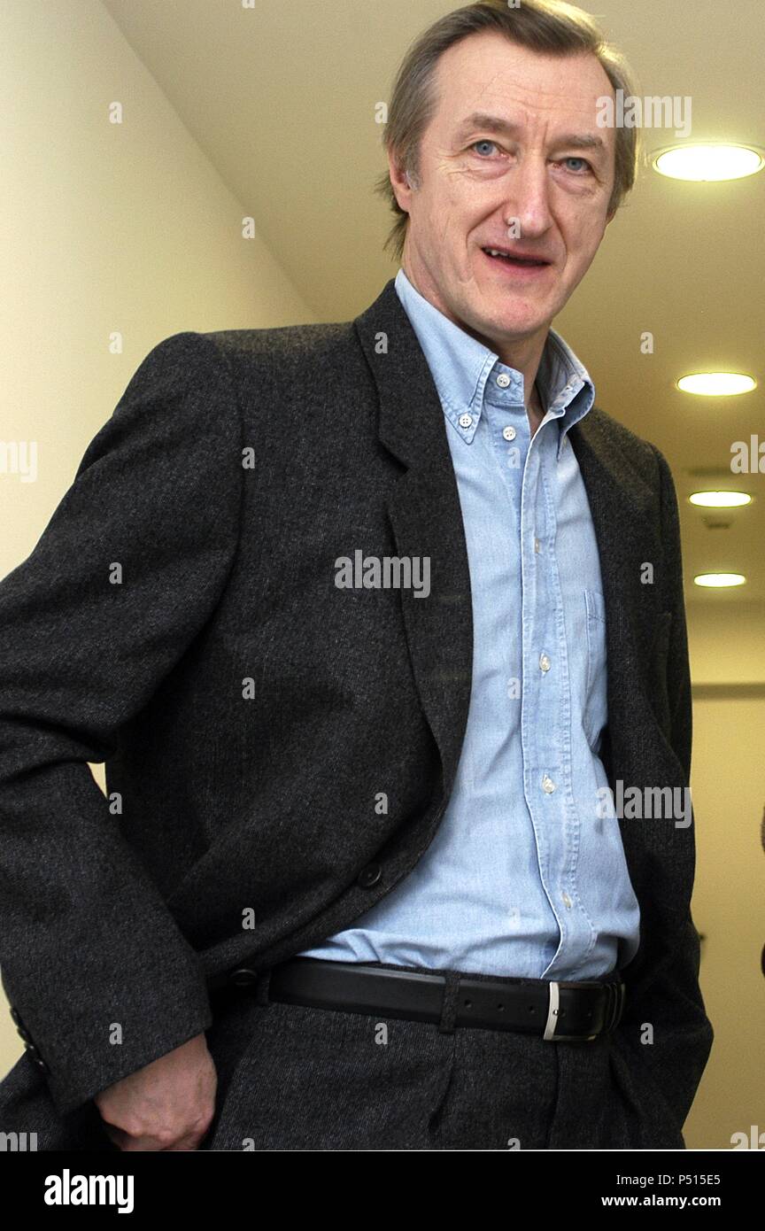 Julian barnes writer hi-res stock photography and images - Alamy