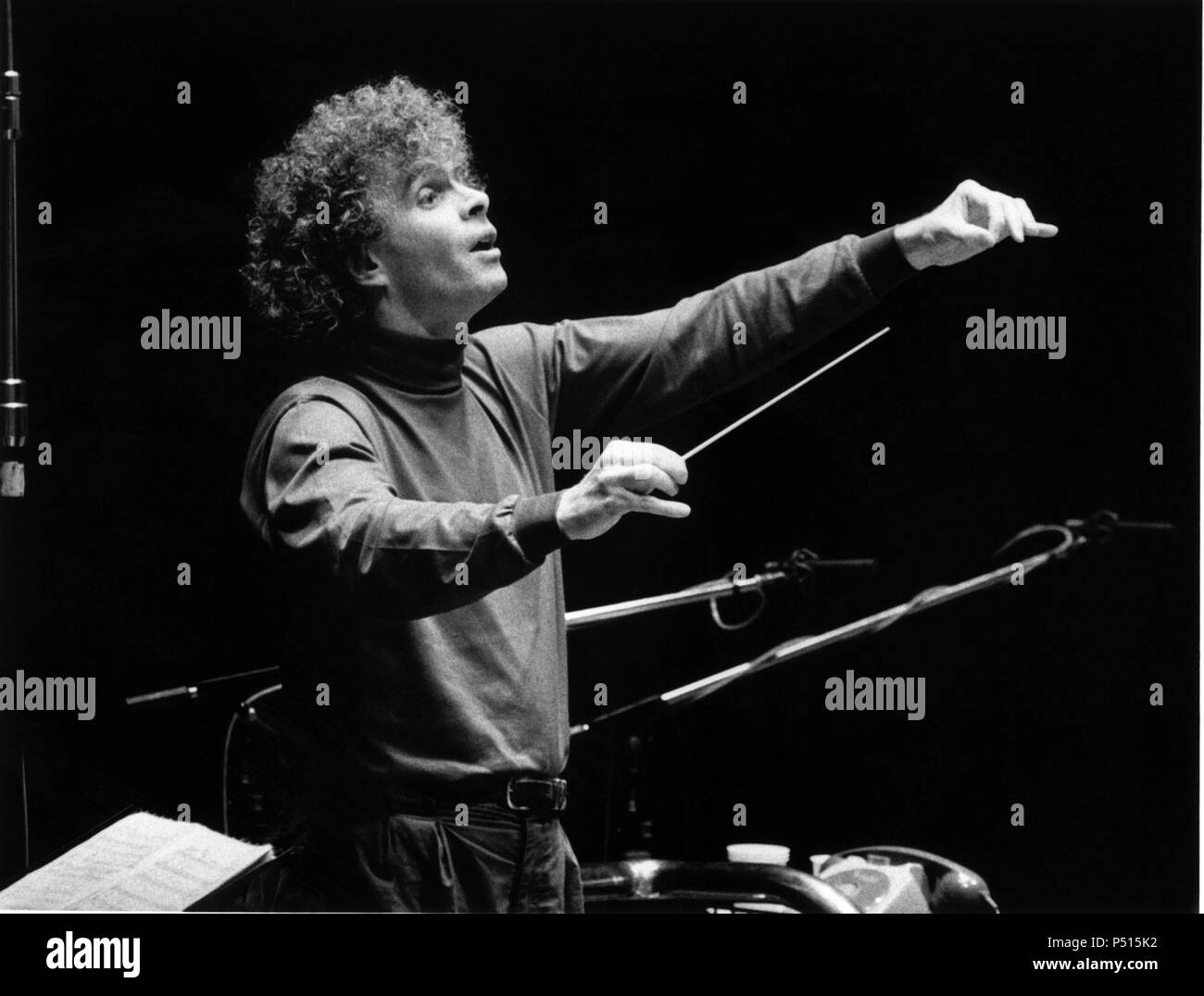 Simon rattle hi-res stock photography and images - Alamy