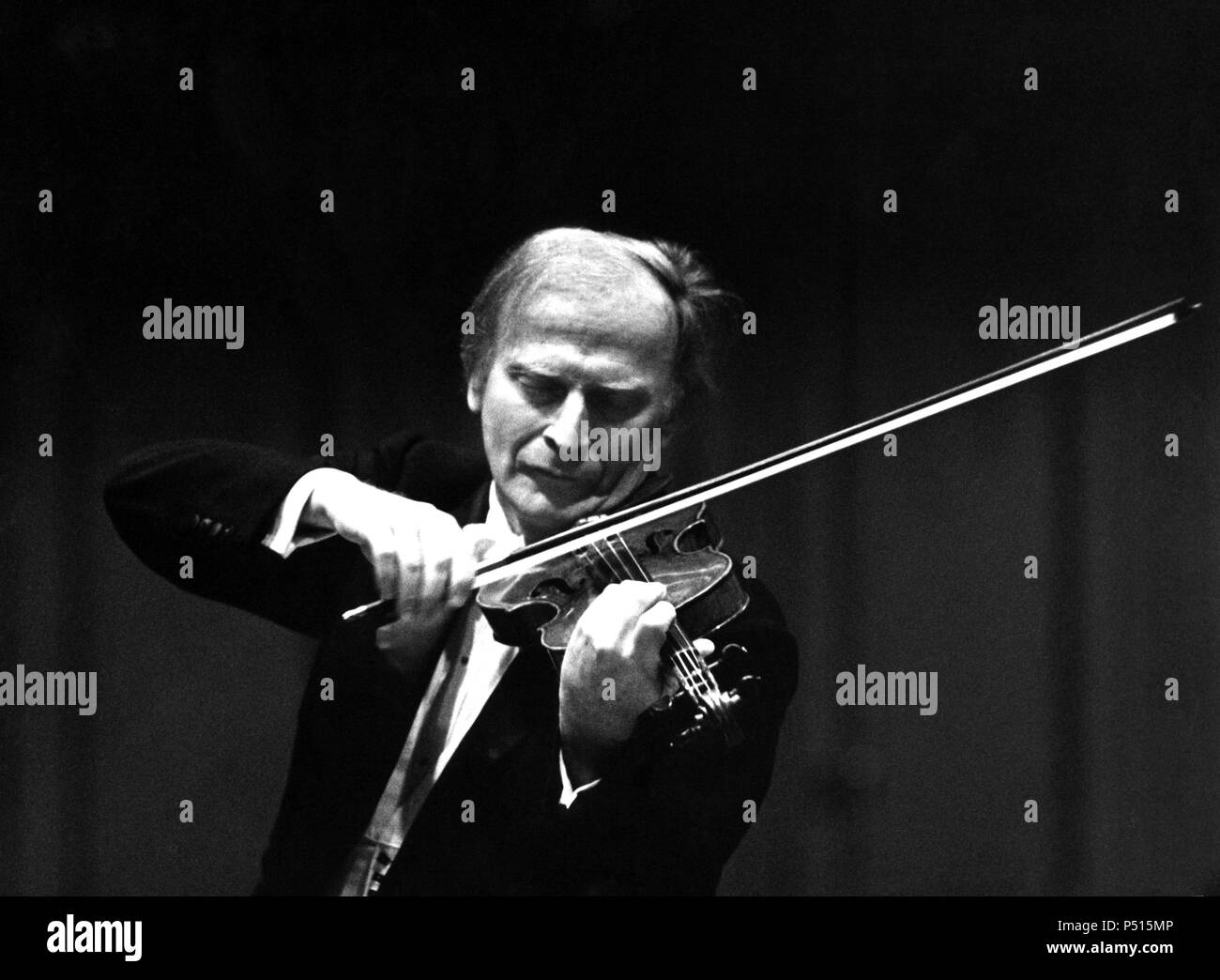 Yehudi Black and White Stock Photos & Images - Alamy