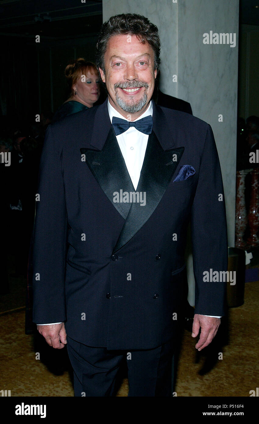 Tim Curry arriving at the "Costume Designers Guild Awards 2003" at the ...