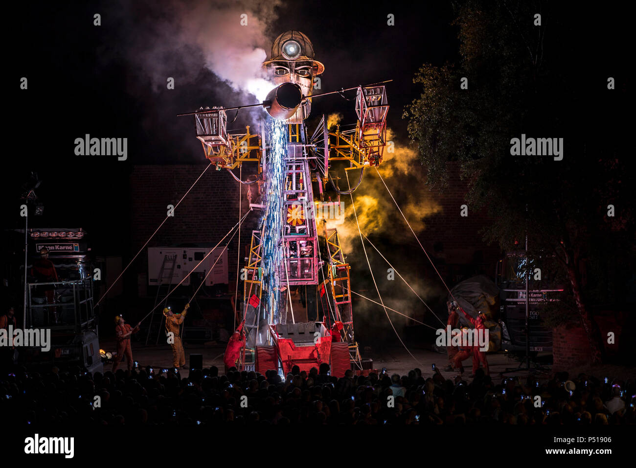The Man Engine, the largest mechanical puppet ever constructed in ...