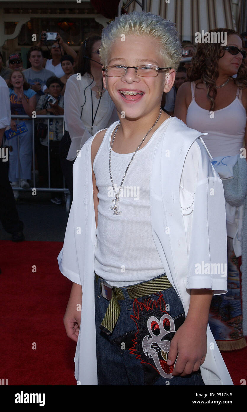 Jonathan Lipnicki arriving at Pirate of the Caribbean: The Curse of the ...