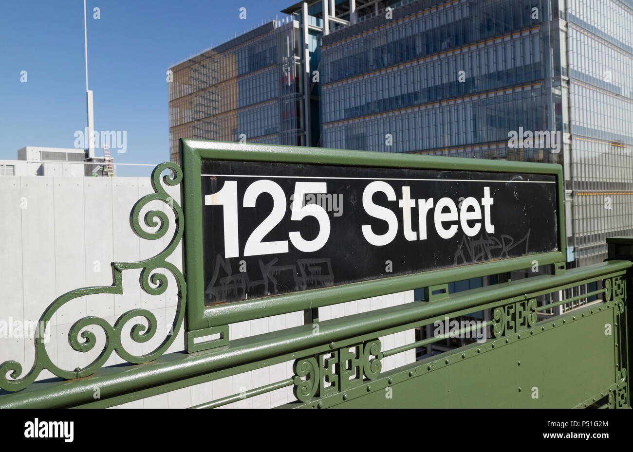 125th street station hi-res stock photography and images - Alamy