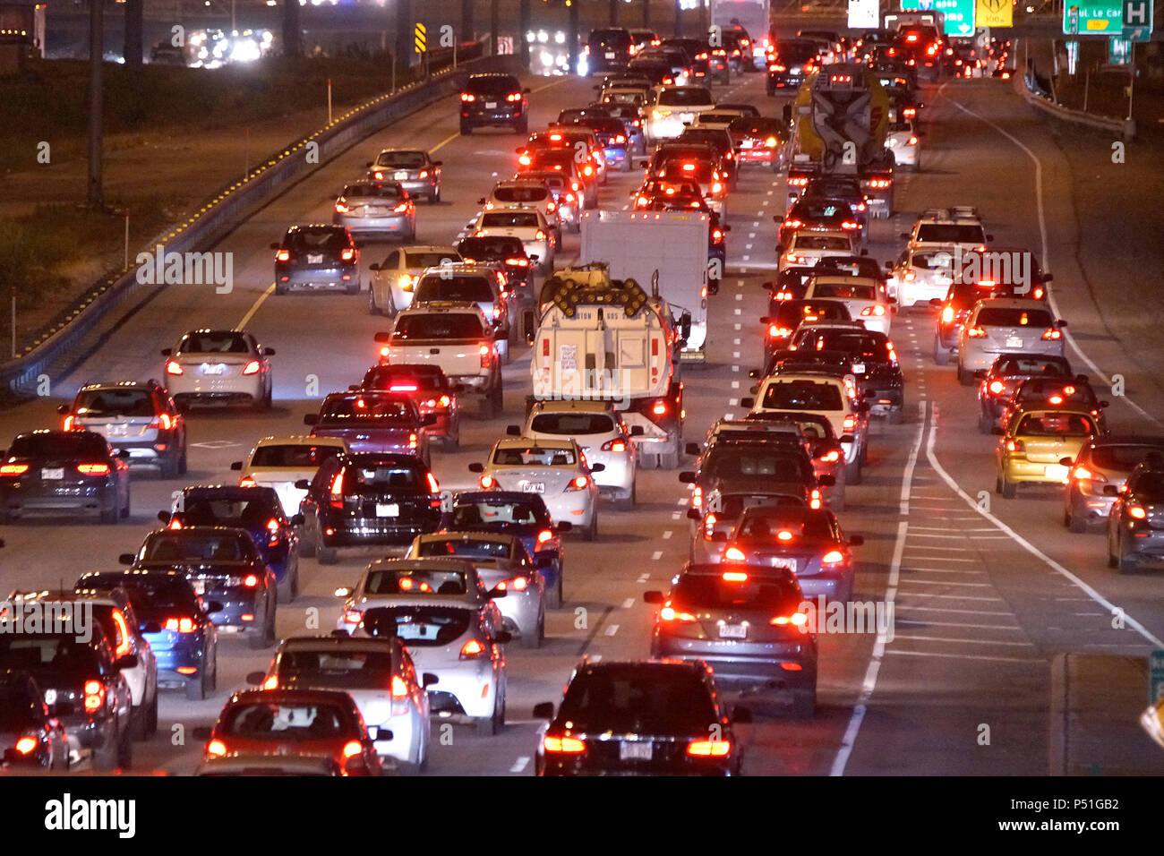 Cars trucks traffic highway hi-res stock photography and images - Alamy