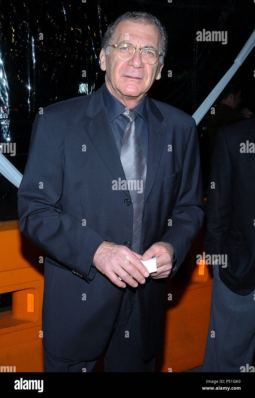 Sidney Pollack arriving at the " COLD MOUNTAIN " Premiere at the Mann ...