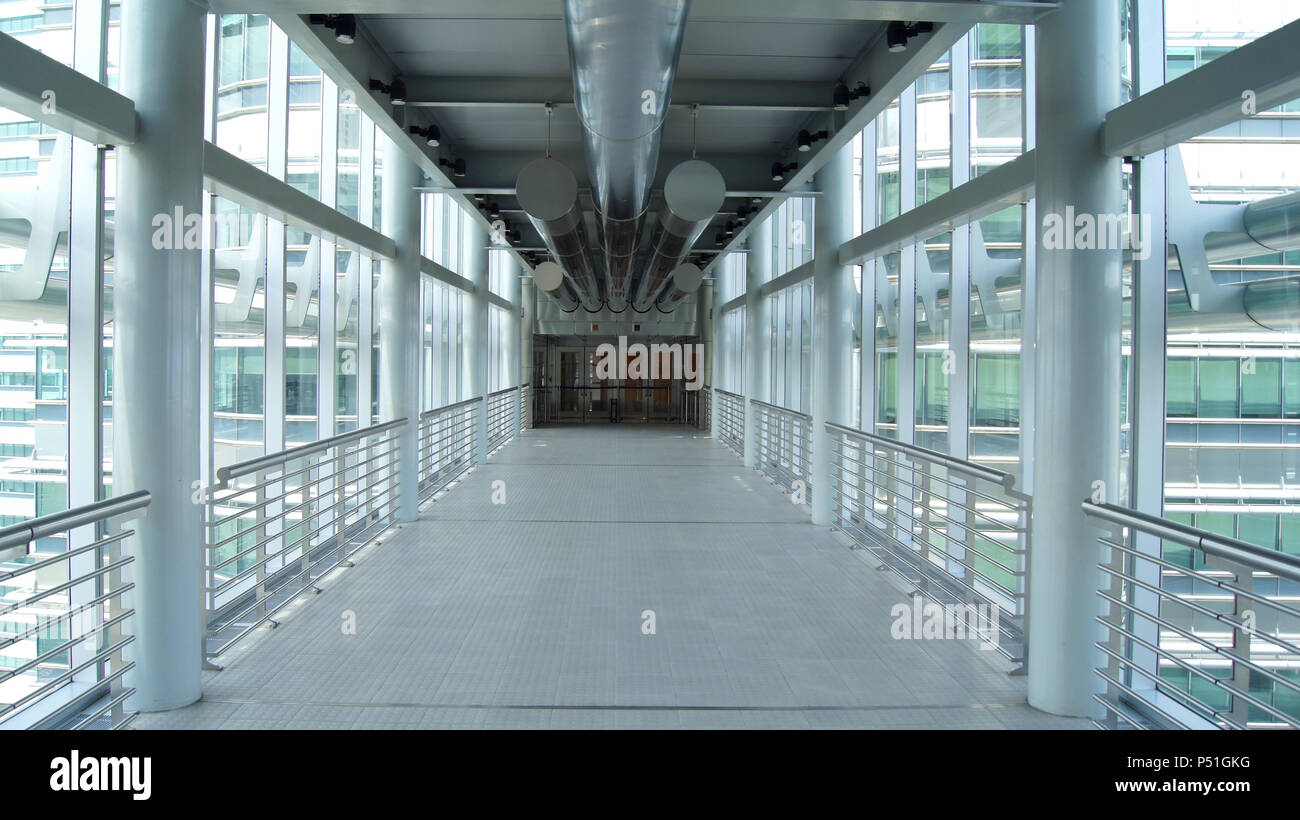 KUALA LUMPUR, MALAYSIA - APR 12th 2015: structure of skybridge, located ...