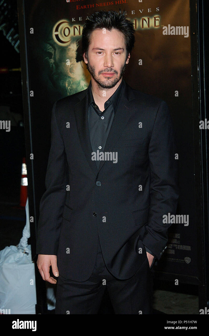 Constantine 2005 keanu reeves hi-res stock photography and images - Alamy