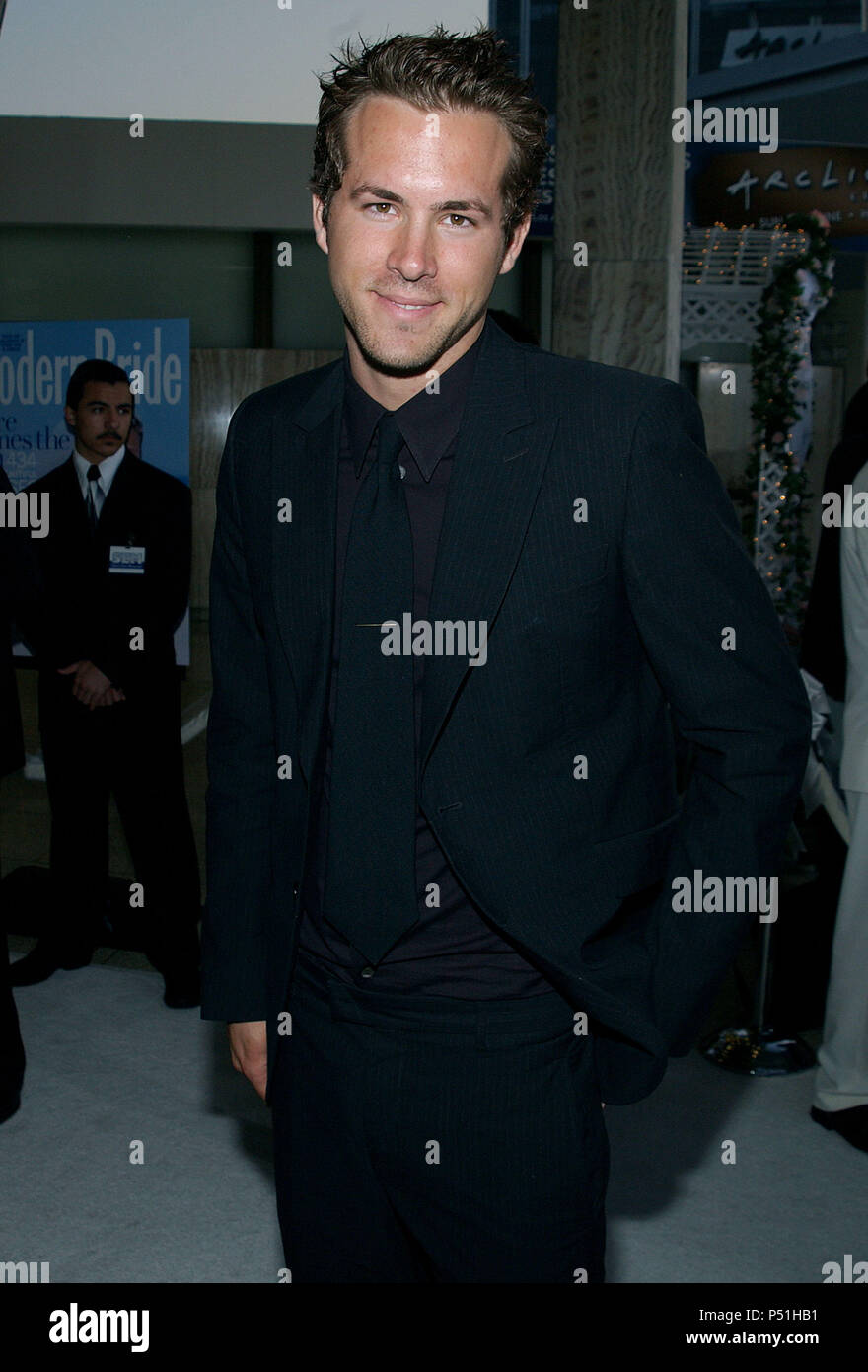 Ryan reynolds and belt hi-res stock photography and images - Alamy