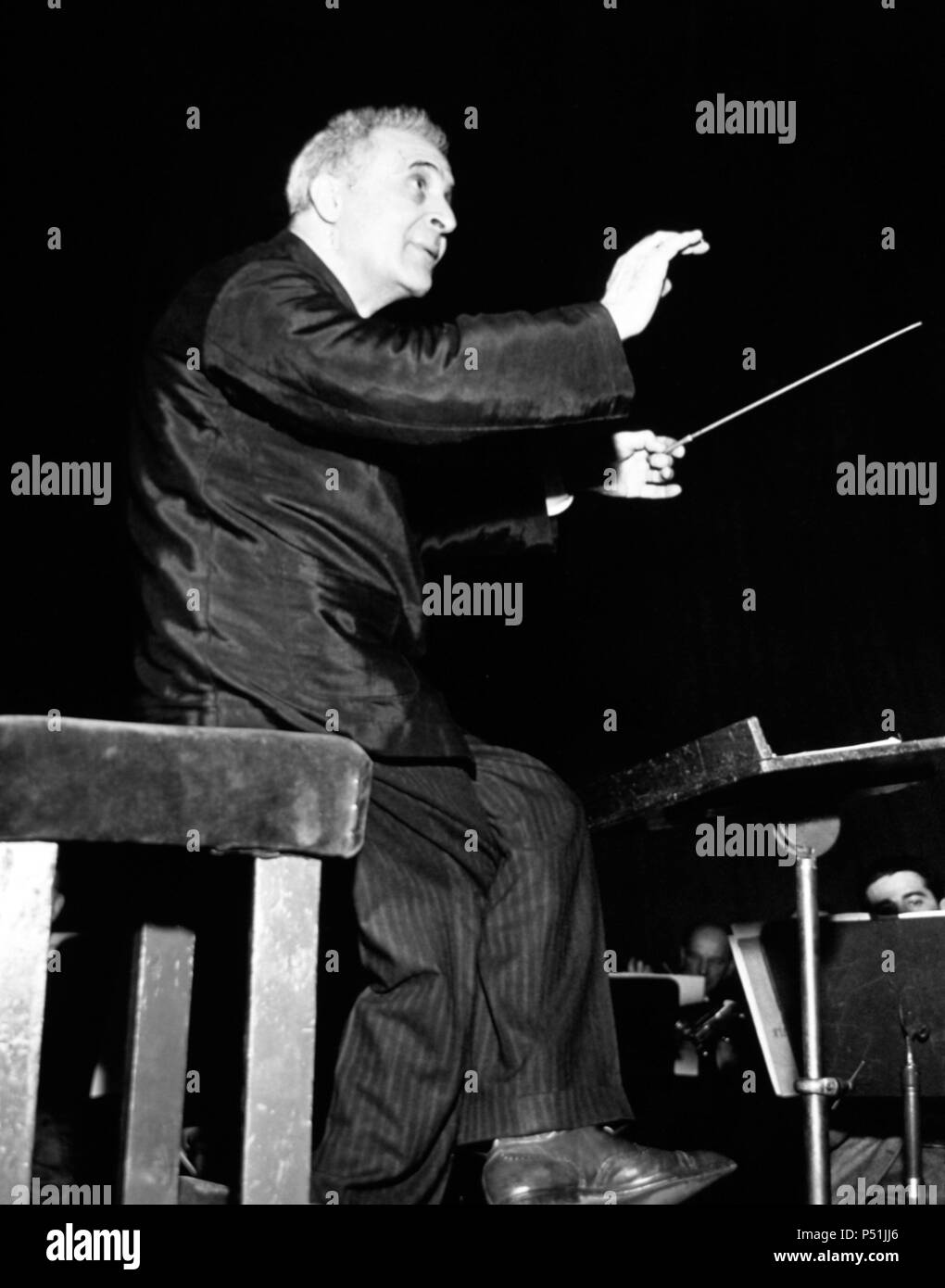 Mahler conductor hi-res stock photography and images - Alamy