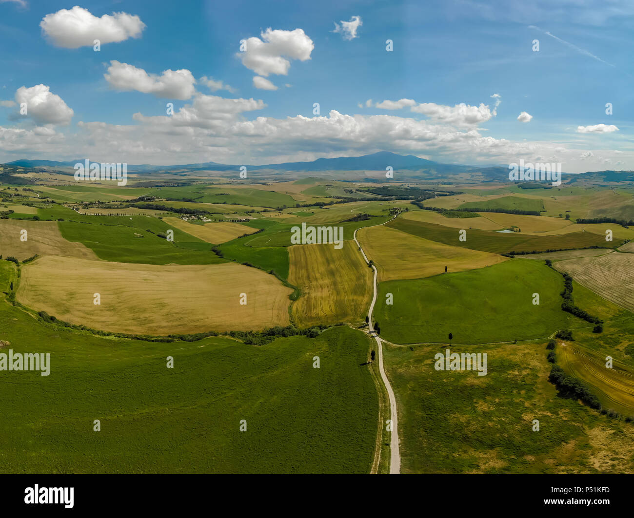 Strada bianca toscana hi-res stock photography and images - Alamy