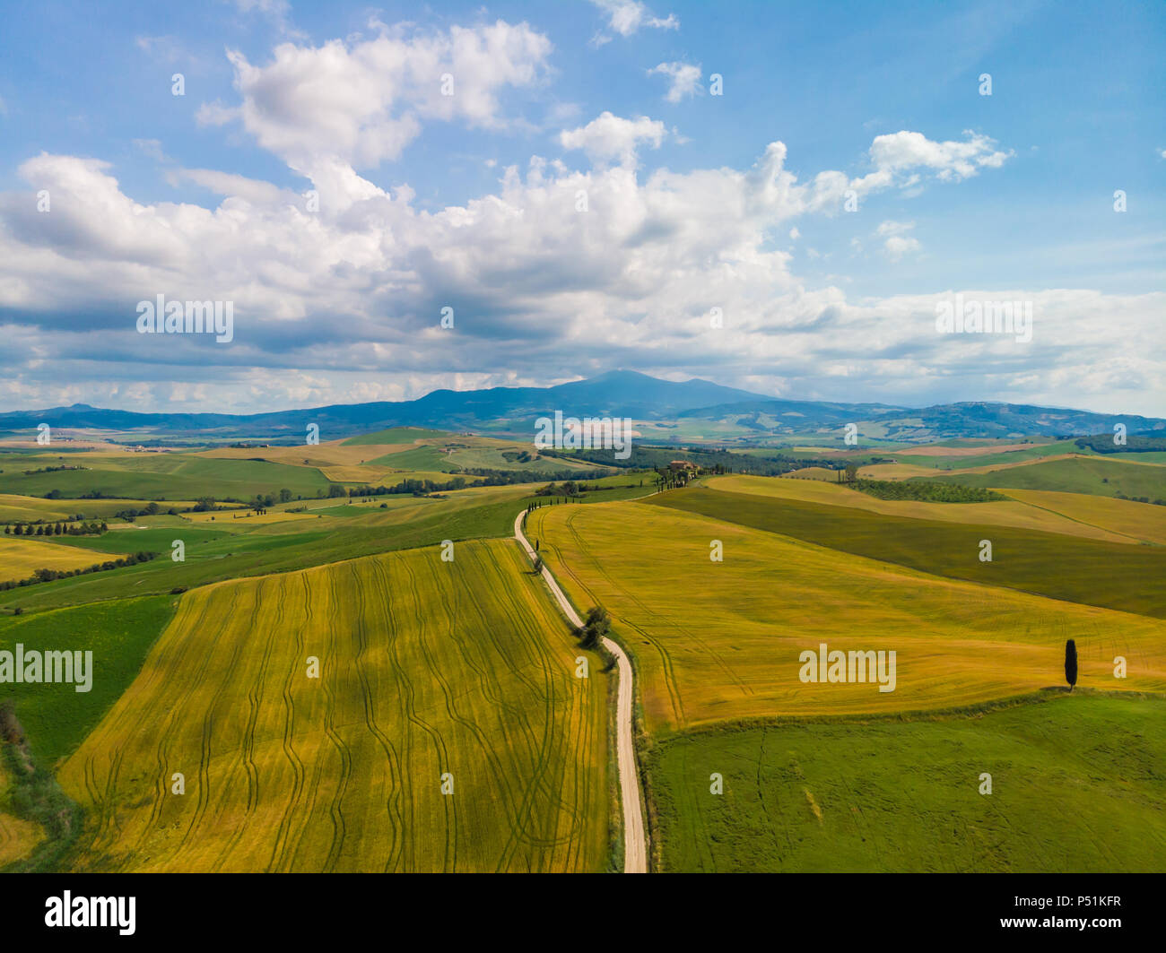 Strada bianca toscana hi-res stock photography and images - Alamy
