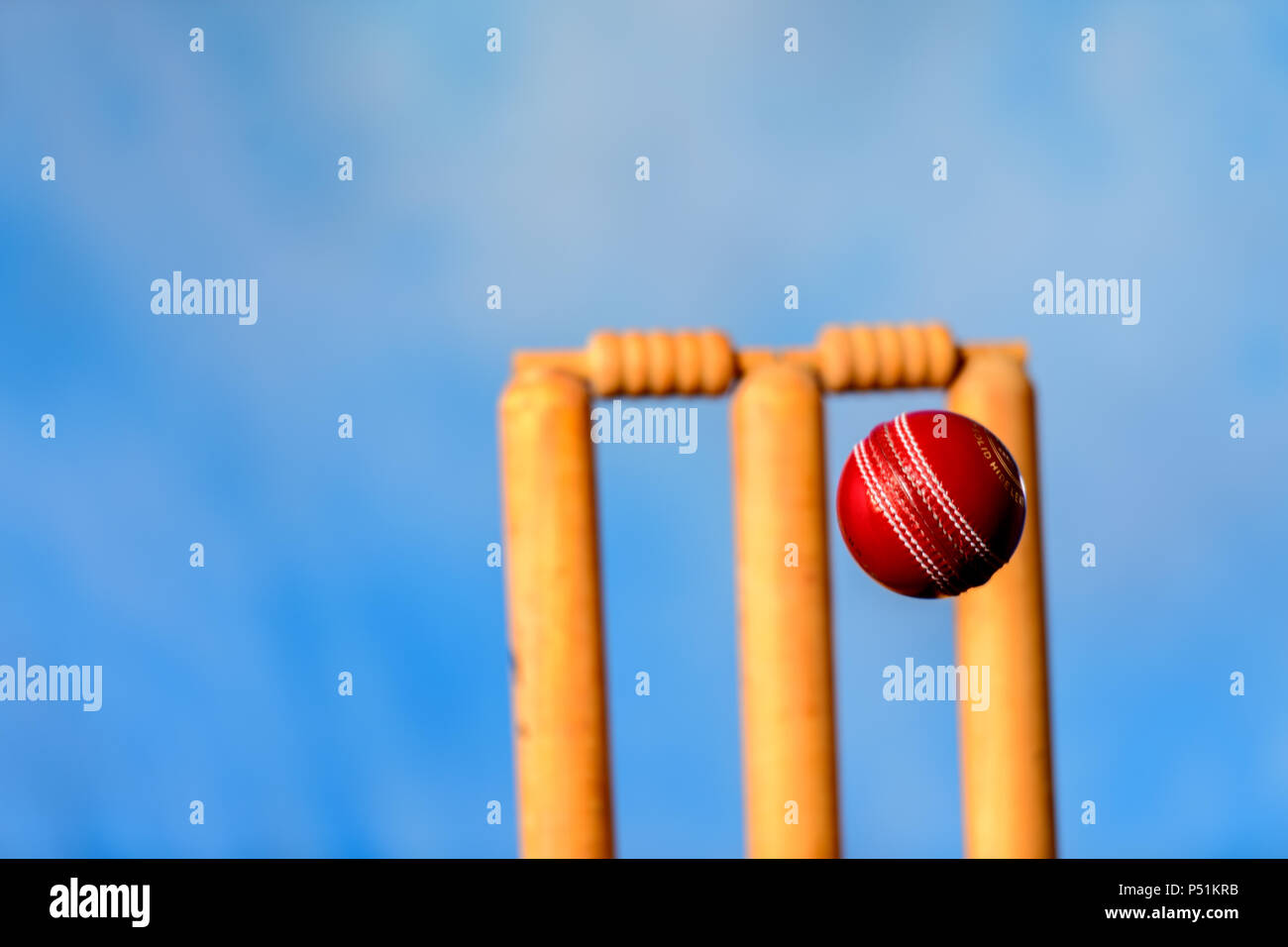 Ball hit stumps hi-res stock photography and images - Alamy