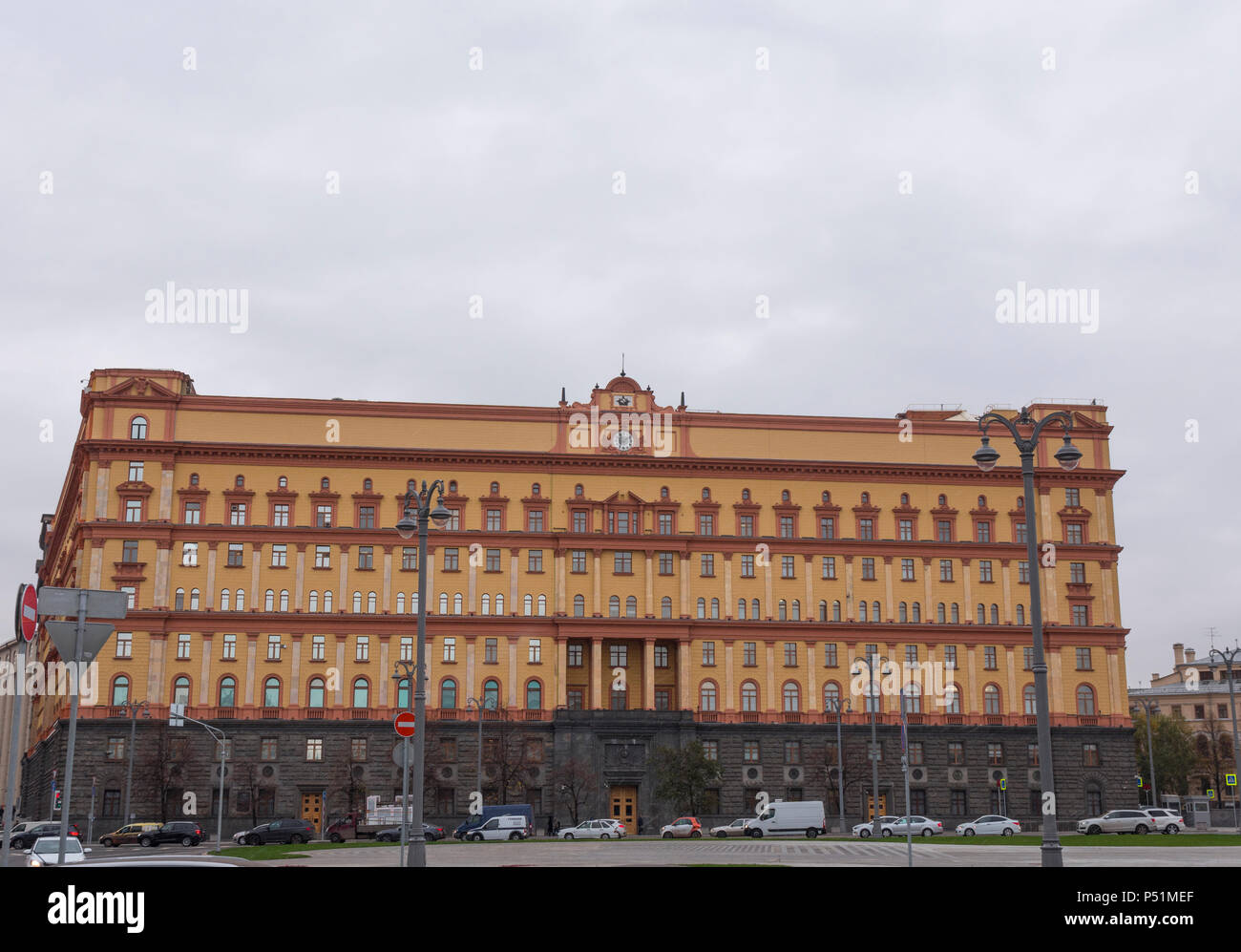 Fsb former kgb headquarters building in moscow hi-res stock photography ...