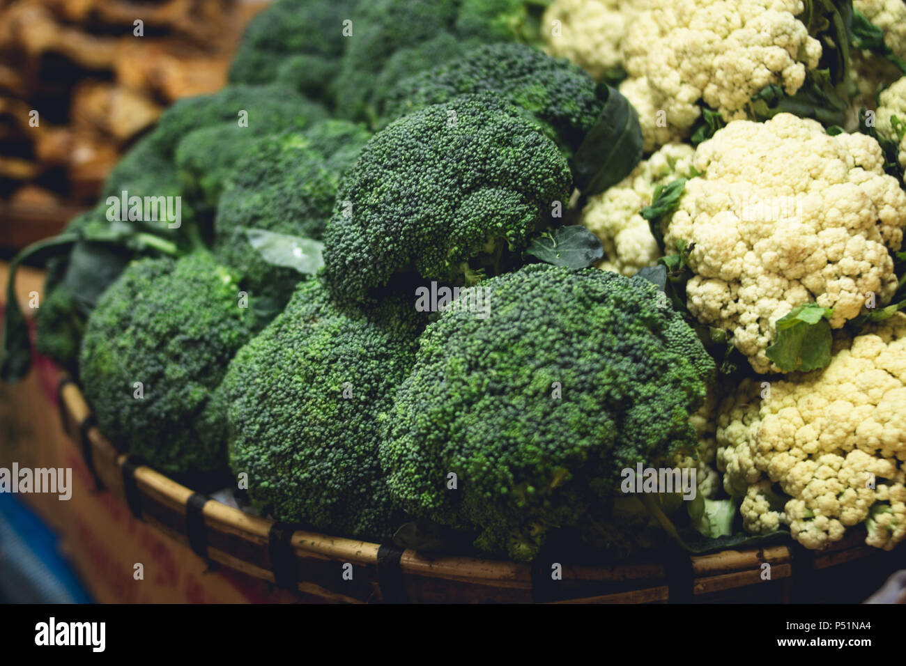 Broccoli in the vegetable market In Asia Stock Photo - Alamy