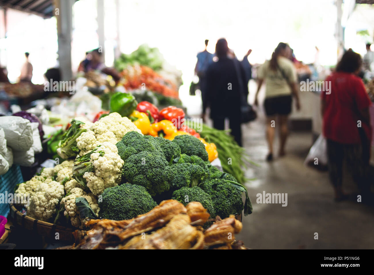 Broccoli in the vegetable market In Asia Stock Photo - Alamy