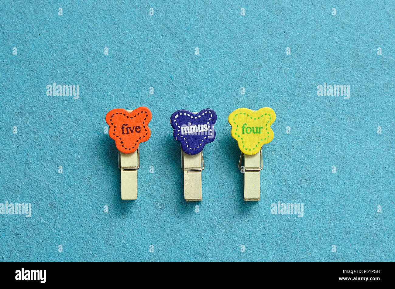 Minus four hi-res stock photography and images - Alamy