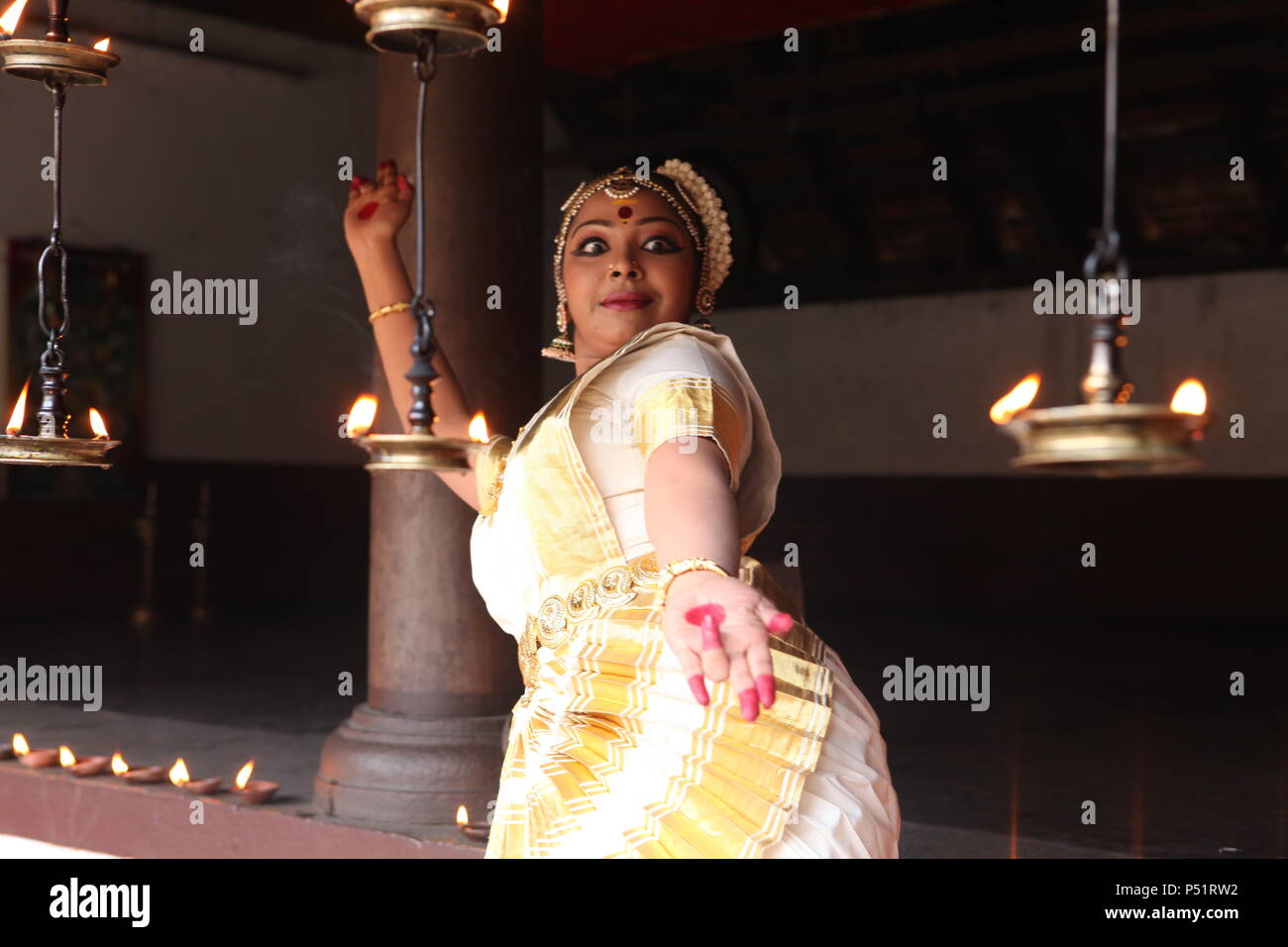 Mohini attam hi-res stock photography and images - Alamy