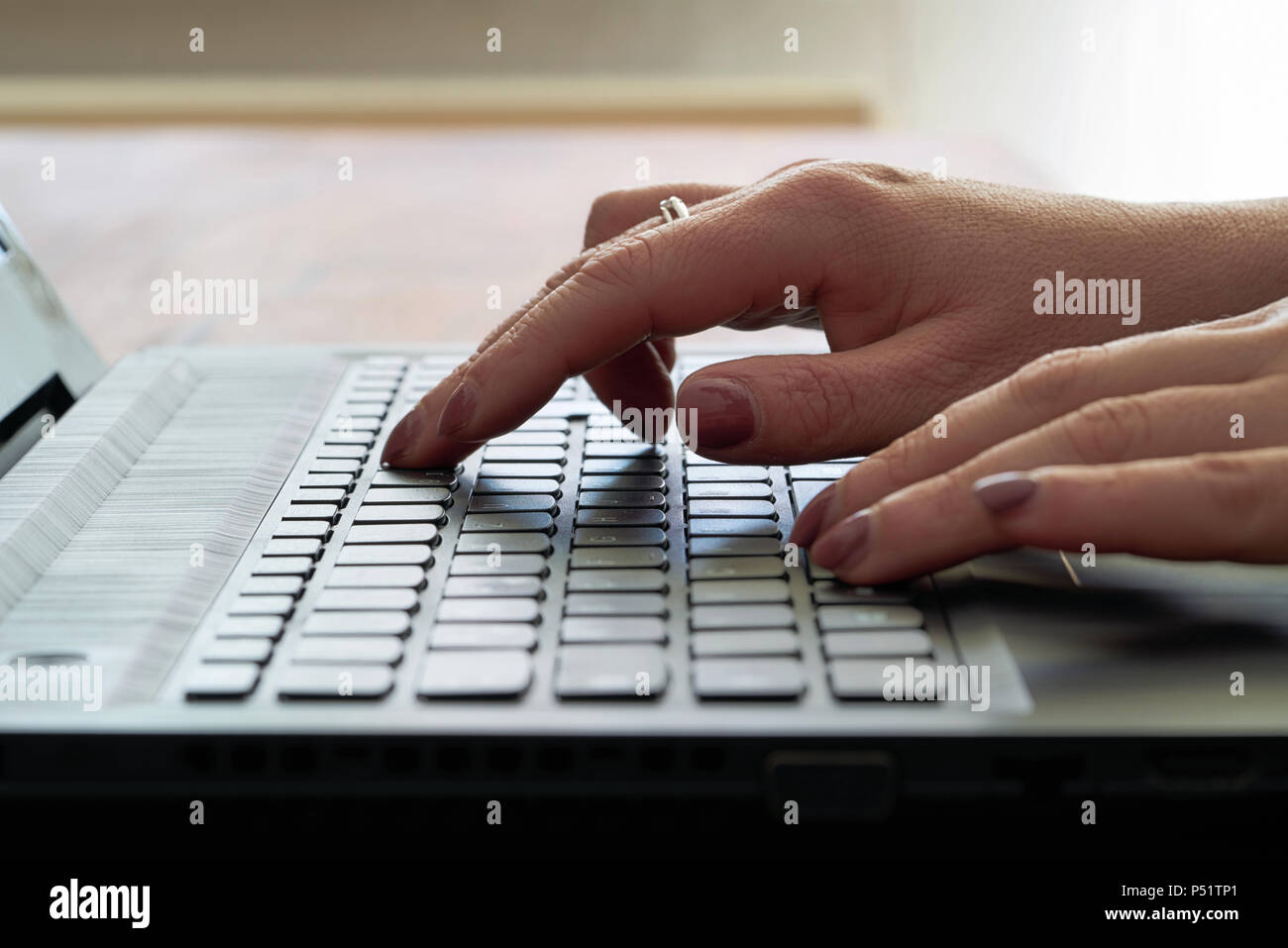 Secretary write in on a computer keyboard Stock Photo - Alamy