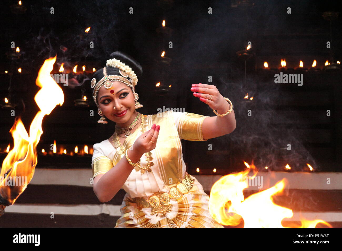 Dasi attam hi-res stock photography and images - Alamy