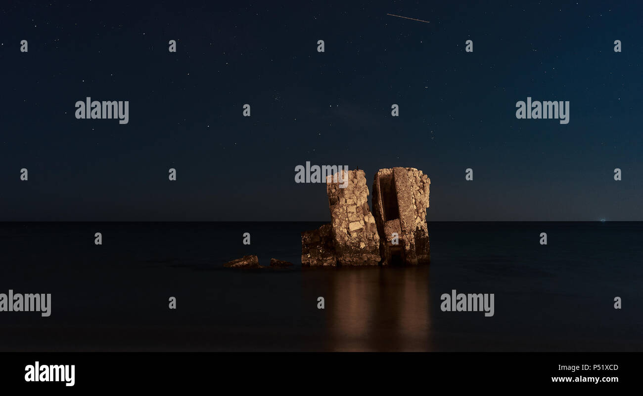 Fallen tower hi-res stock photography and images - Alamy