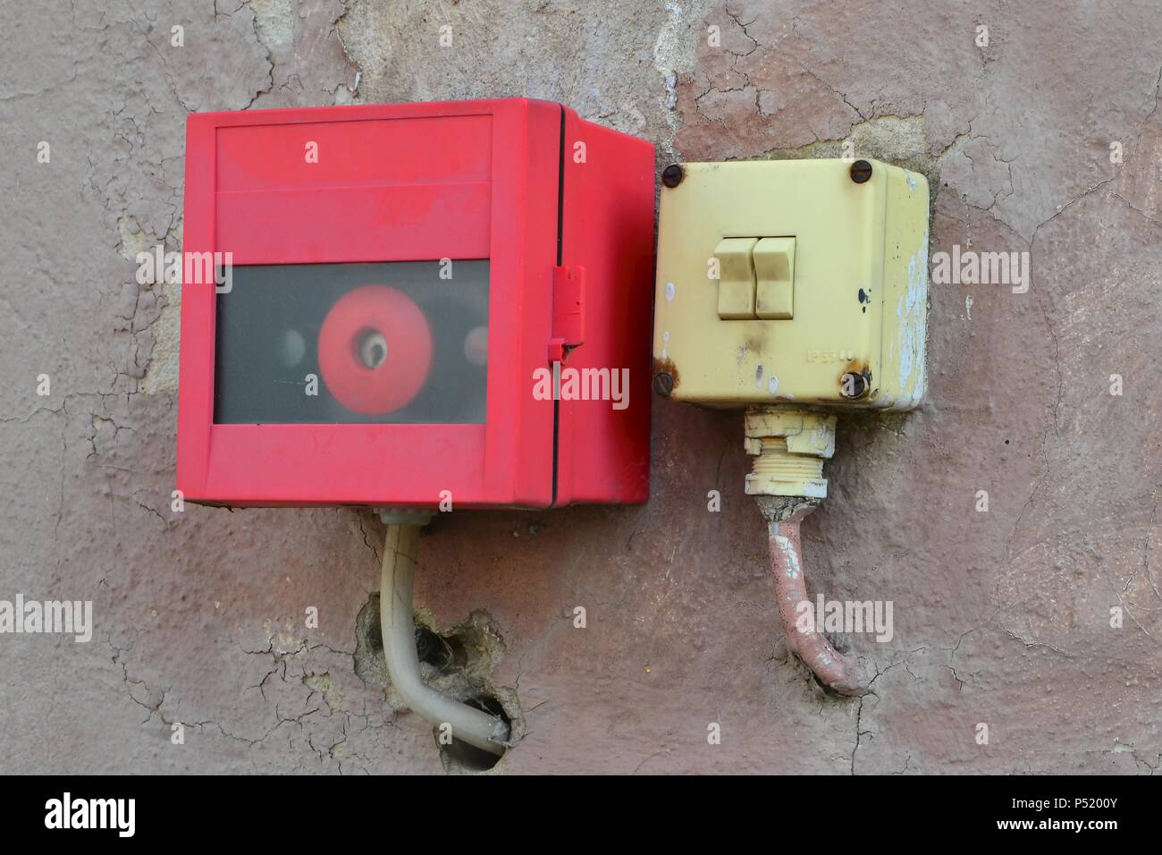 Old fire alarm switch hi-res stock photography and images - Alamy