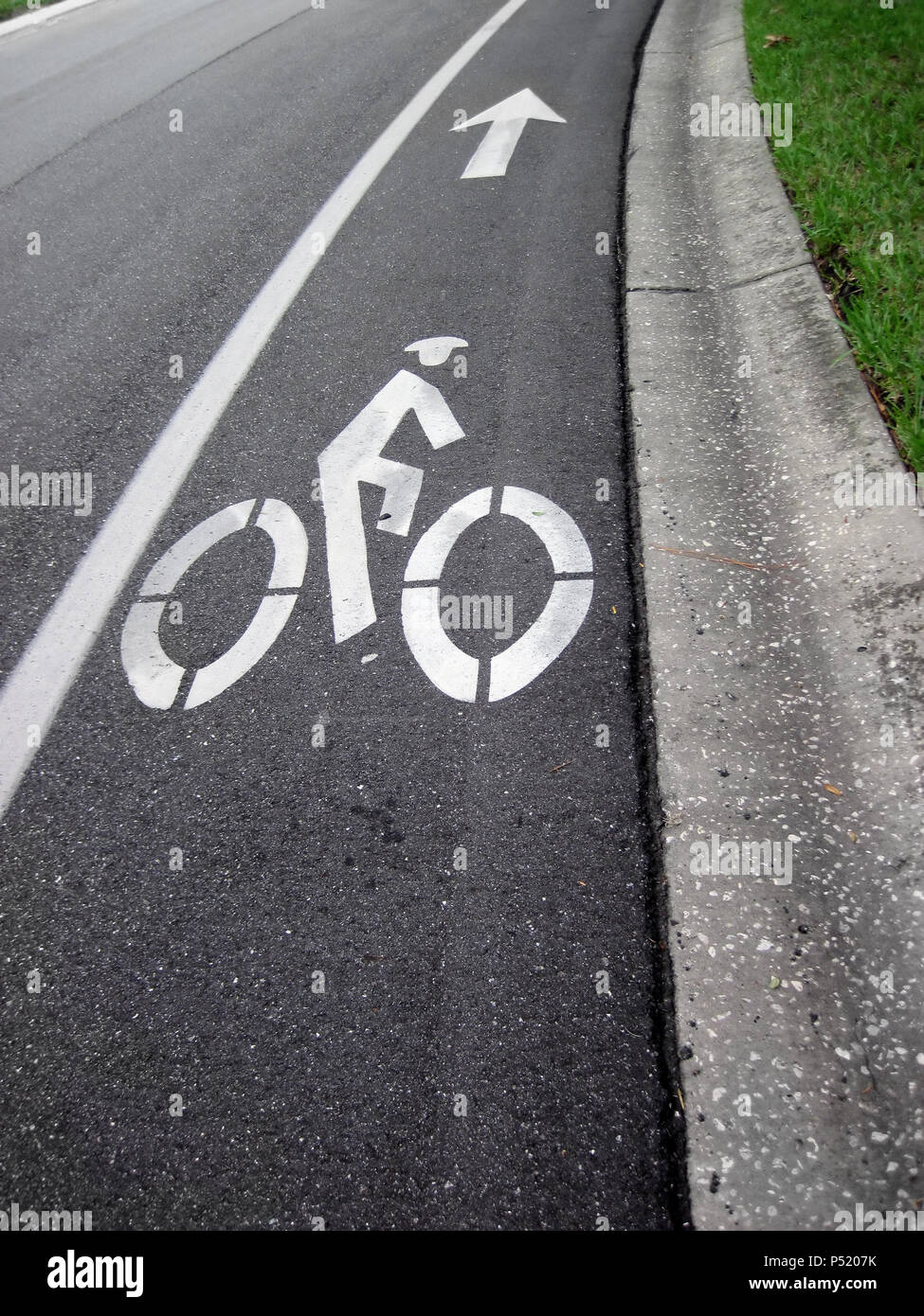 an image of bicycle road sign Stock Photo - Alamy