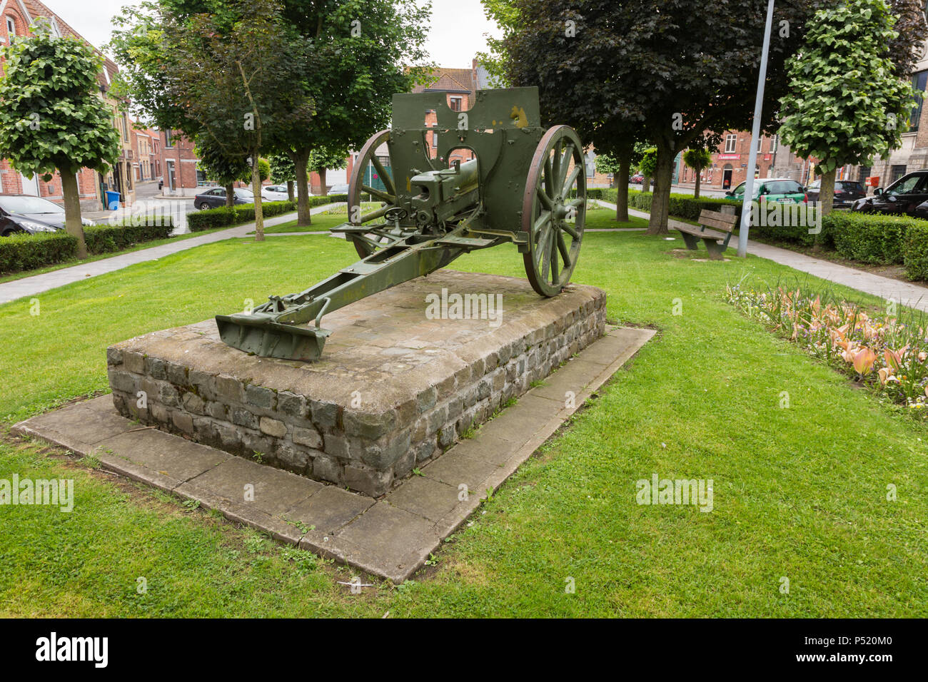 96 cm see hi-res stock photography and images - Alamy