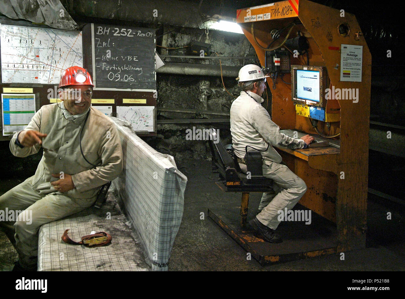 Germany, North Rhine-Westphalia - Mine Prosper Haniel Schacht 10 Stock ...