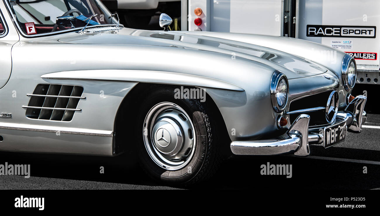 A vintage Mercedes Benz 300SL Gullwing sports car Stock Photo - Alamy