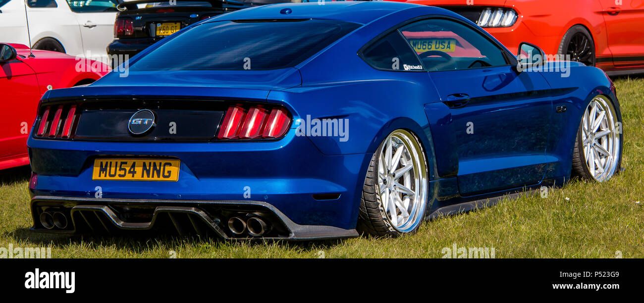 A Ford Mustang muscle car Stock Photo - Alamy