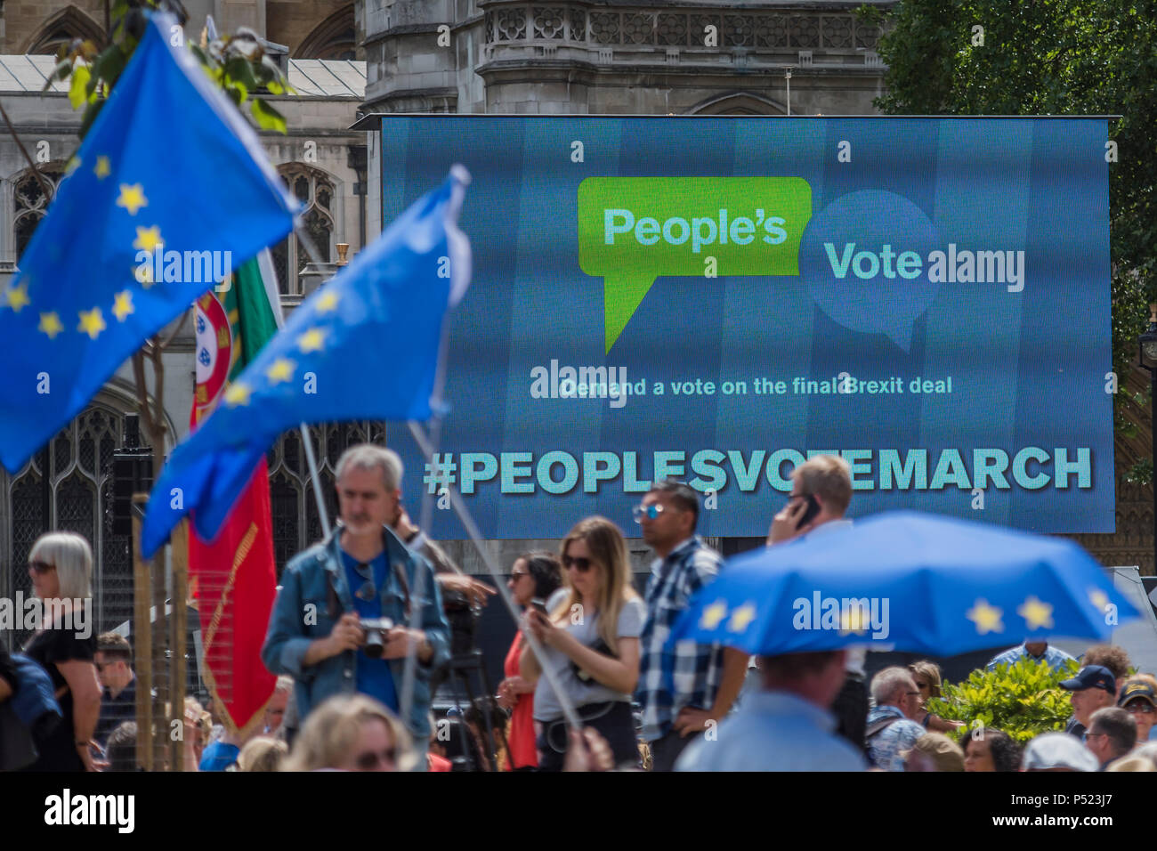 Digital vote hi-res stock photography and images - Alamy