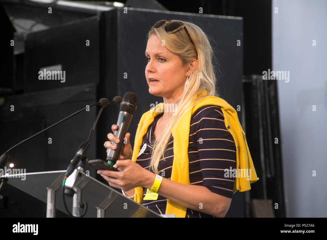 Dr lauren hi-res stock photography and images - Alamy