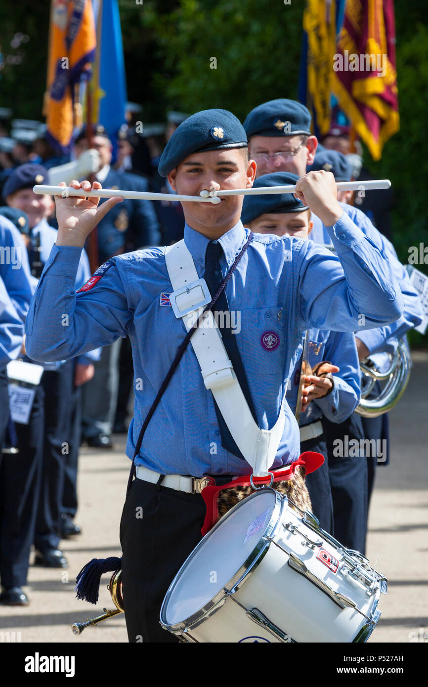 Scouts and guides hi-res stock photography and images - Alamy