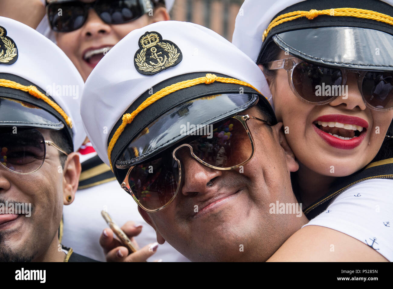 Mexico City, Mexico. 23rd June, 2018. People participate in the Mexican ...