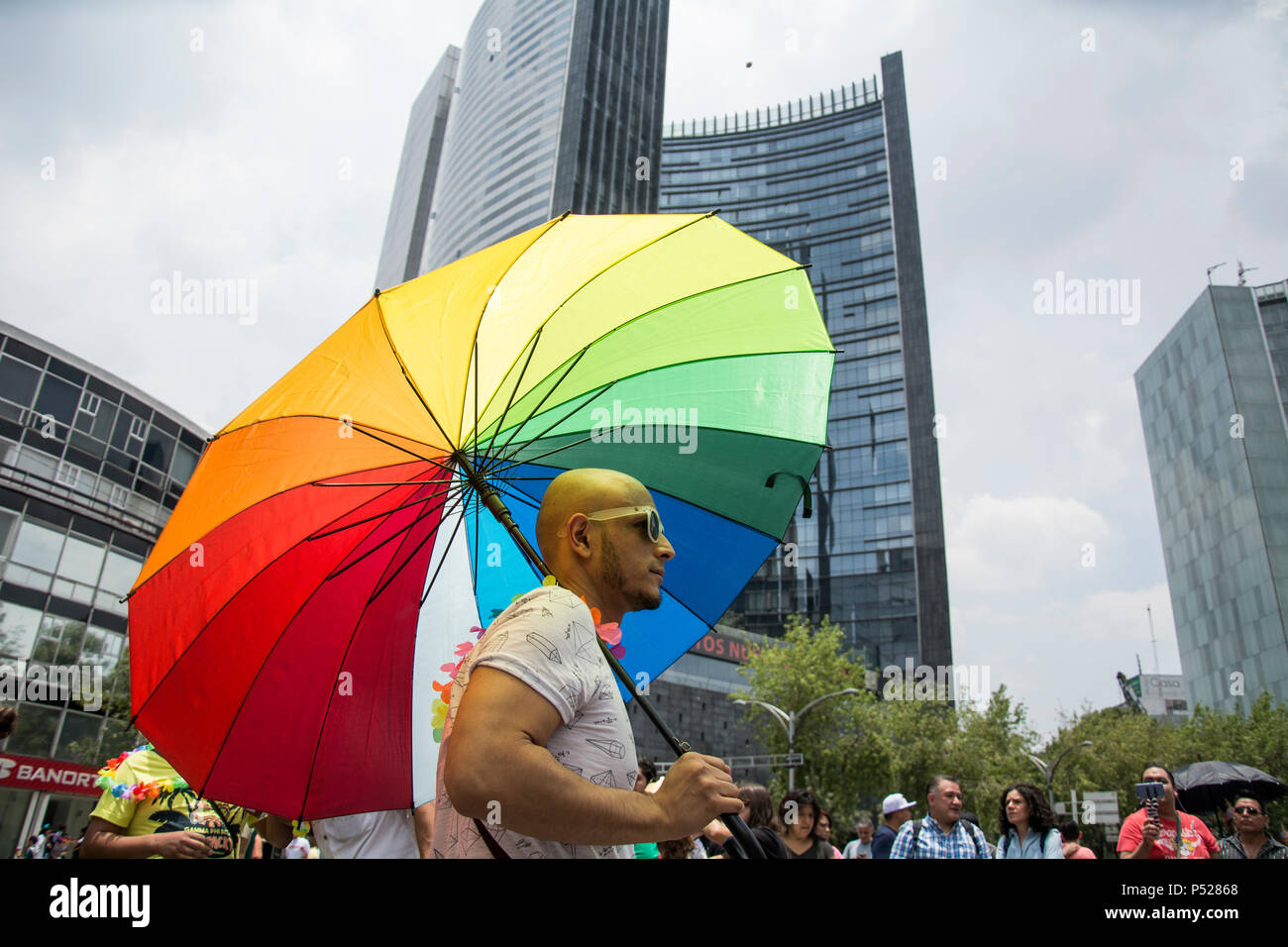 Mexico City, Mexico. 23rd June, 2018. A man participates in the Mexican ...