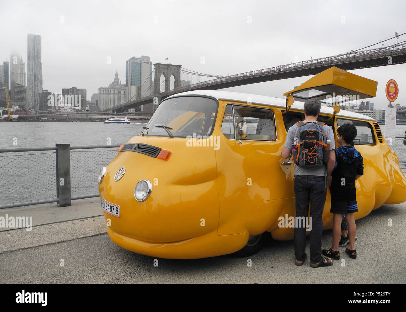 Fat car hi-res stock photography and images - Alamy