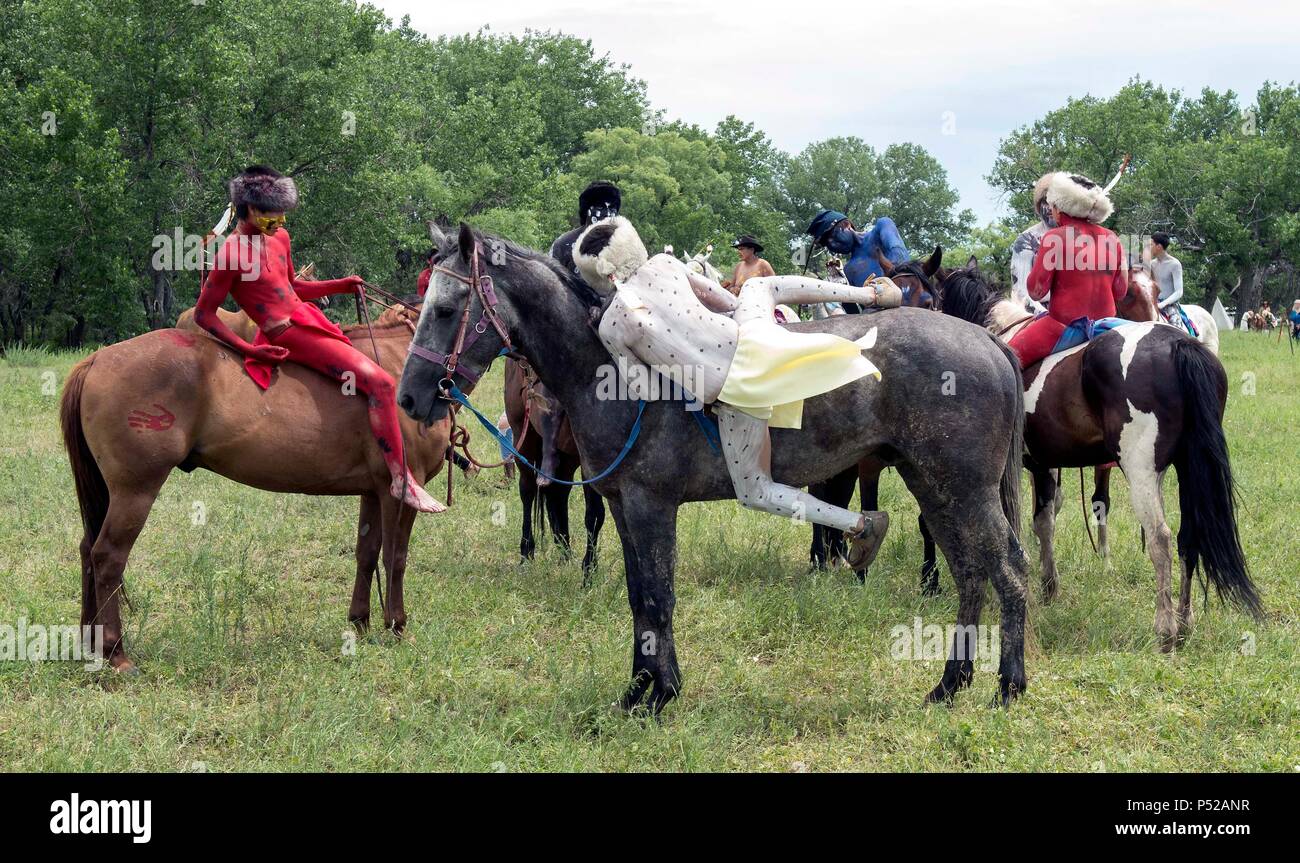 Custers last stand reenactment crow hi-res stock photography and images ...
