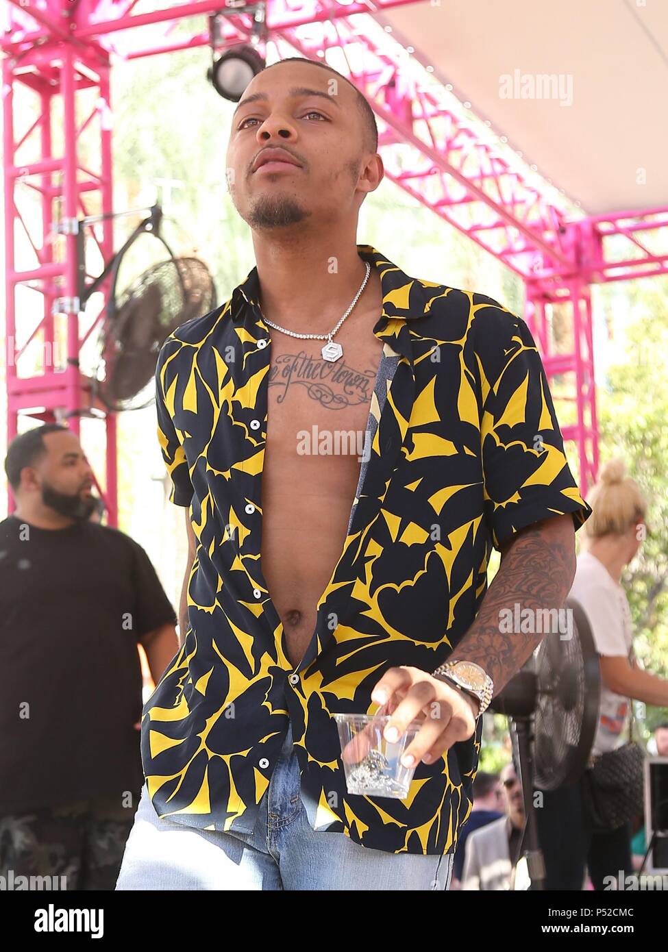 Bow wow concert hi-res stock photography and images - Alamy